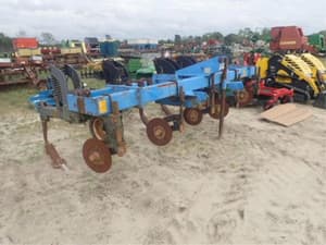 SOLD - DMI 500 Tillage with --- Shanks | Tractor Zoom