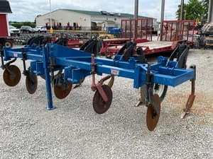 SOLD - DMI 500 Stock No. Stock # Tillage with 5 Shanks | Tractor Zoom
