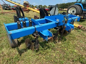 SOLD - DMI 500 Lot No. 37921 Tillage with 3 Shanks | Tractor Zoom