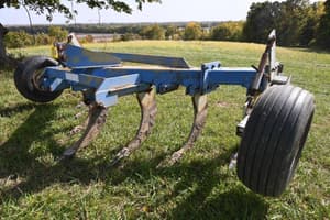 SOLD - DMI 7-shank 3-pt. V-ripper Tillage with 7 Bottoms | Tractor Zoom