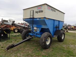 SOLD - DMI Big -Little 400 Bushel gravity wagon Harvesting with 400 Bu ...