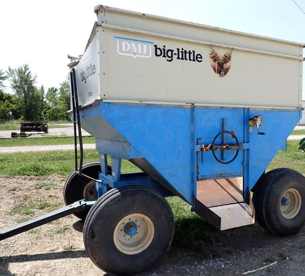 SOLD - DMI D320 Harvesting | Tractor Zoom