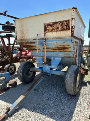 SOLD - DMI D400 Lot No. 63459 Harvesting | Tractor Zoom