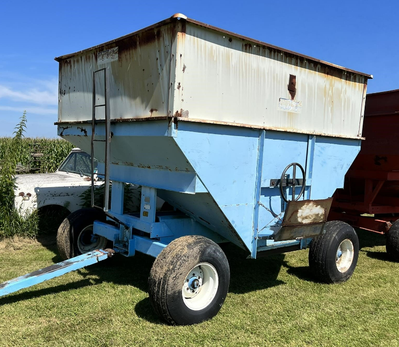 SOLD - DMI E280 Harvesting | Tractor Zoom