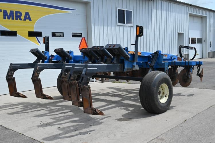 DMI Ecolo-Tiger 530B Tillage Disk Rippers for Sale | Tractor Zoom