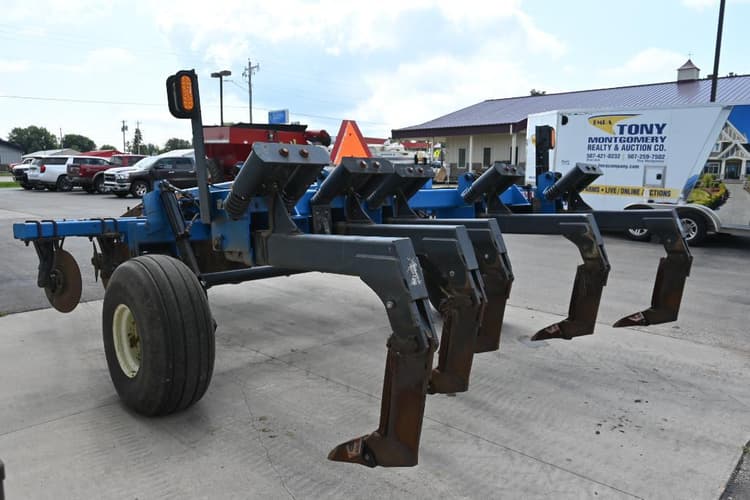 DMI Ecolo-Tiger 530B Tillage Disk Rippers for Sale | Tractor Zoom