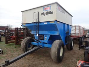 SOLD - DMI Gravity Wagon w/Lights Harvesting | Tractor Zoom