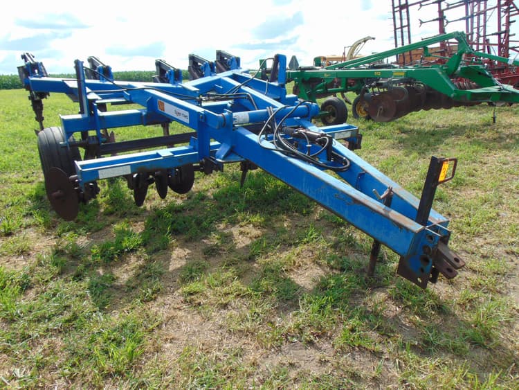 DMI Tiger-Two Tillage Disk Rippers for Sale | Tractor Zoom