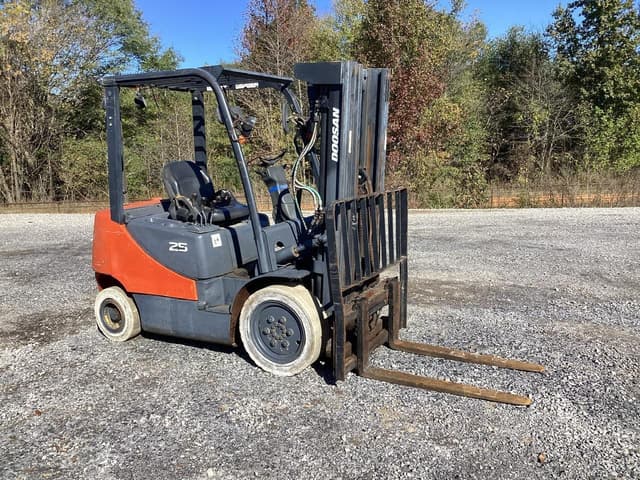Doosan D25S-5 Lot No. 7626 Construction For Sale with --- Hrs | Tractor ...