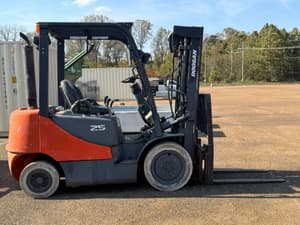 SOLD - Doosan D25S-5 Lot No. 4794 Construction with --- Hrs | Tractor Zoom