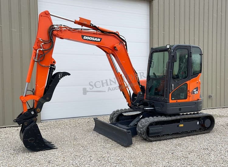 SOLD - 2019 Doosan DX63 Construction Excavators | Tractor Zoom