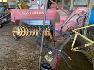 SOLD - New Holland 315 Lot No. 136 Hay and Forage with --- Bales | Tractor Zoom