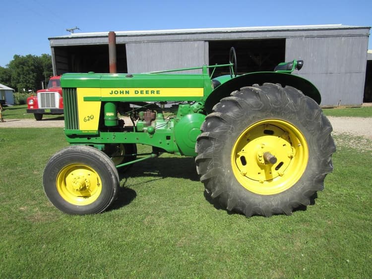 1957 John Deere 620 Tractors 40 to 99 HP for Sale | Tractor Zoom