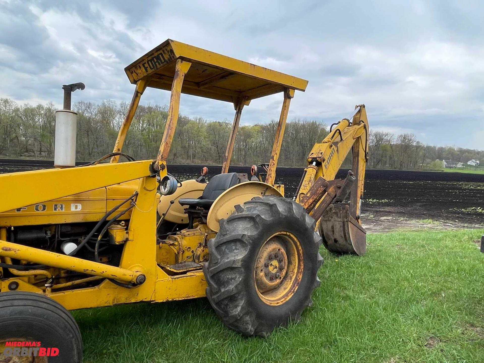 Ford 4500 Construction Backhoe Loaders for Sale | Tractor Zoom