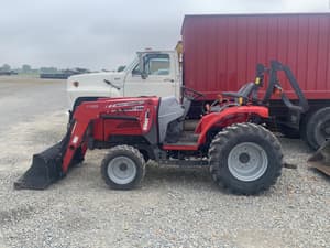 SOLD - 2009 Massey Ferguson 1529 tractor MFWD 495 hrs. hydrostat s/n ...
