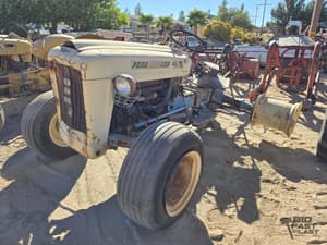 SOLD - Ford 2000 Lot No. 208 Tractors with 36 HP | Tractor Zoom