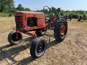 SOLD - Earthmaster CH Lot No. 5908153 Tractors with --- Hrs | Tractor Zoom