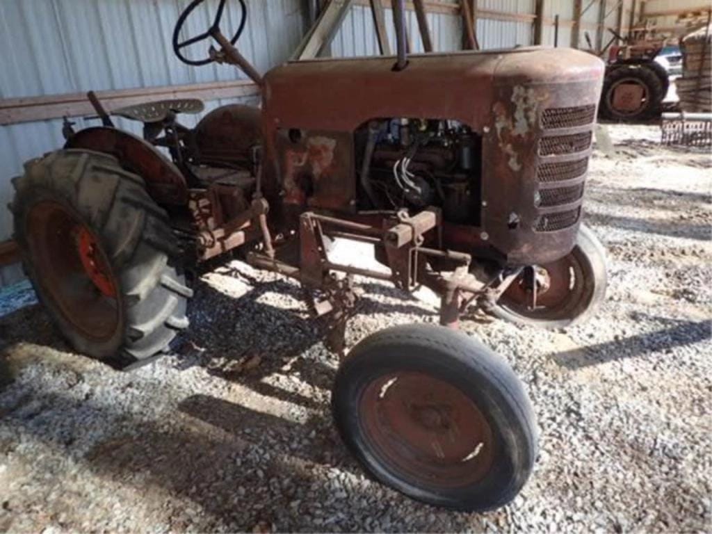 SOLD - Earthmaster C Tractors with 62 HP | Tractor Zoom