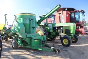 SOLD - John Deere 700 Lot No. 8624 Hay and Forage | Tractor Zoom