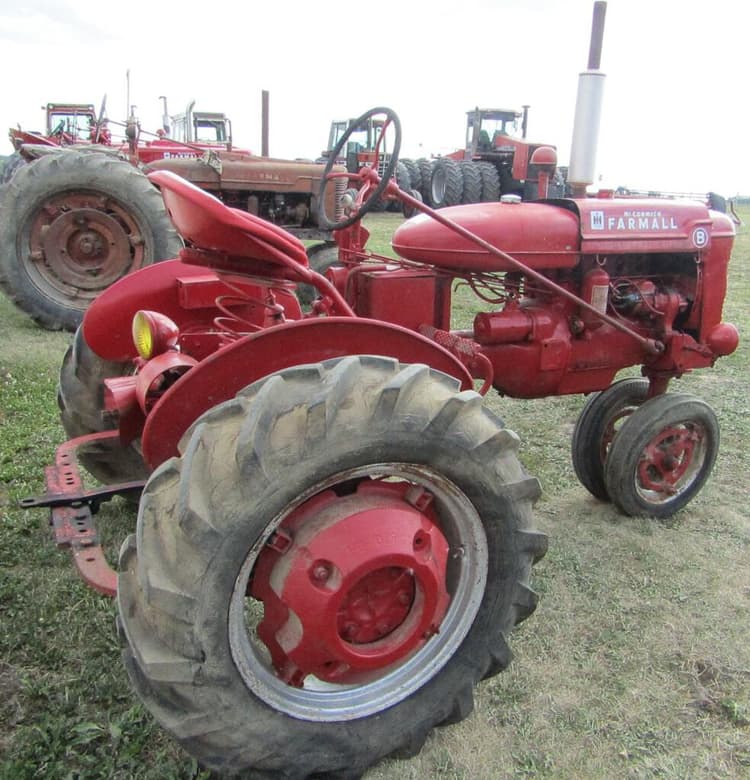 Farmall B Tractors Less than 40 HP for Sale | Tractor Zoom