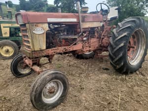 SOLD - Farmall 560 Lot No. 34877 Tractors with 1,848 Hrs | Tractor Zoom