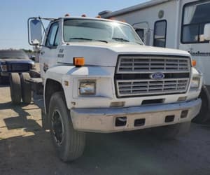 SOLD - 1987 Ford F-800 Lot No. 4396 Other Equipment with 173,909 mi ...