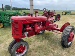 SOLD - Farmall B Lot No. 113 Tractors with 20 HP | Tractor Zoom