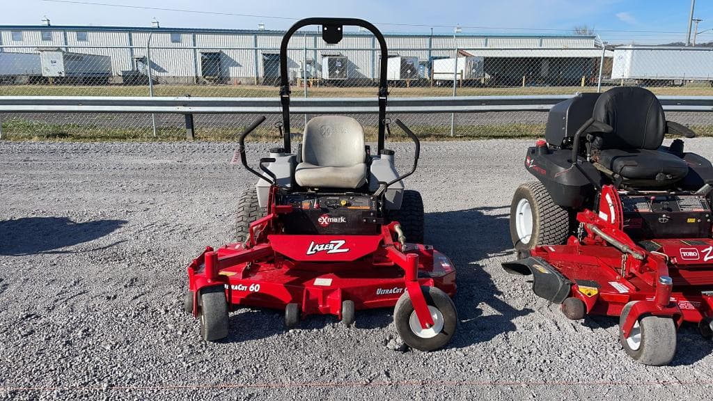 Tractor Zoom - Exmark Lazer Z