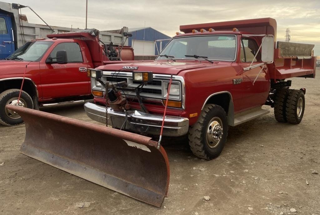 SOLD - 1988 Dodge W350 Lot No. 14236 Other Equipment with 16,007 mi ...