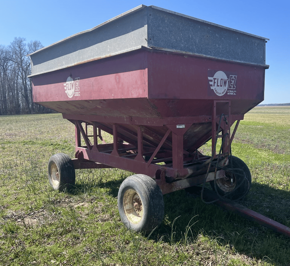 EZ-Flow 300 Harvesting Gravity Wagons for Sale | Tractor Zoom