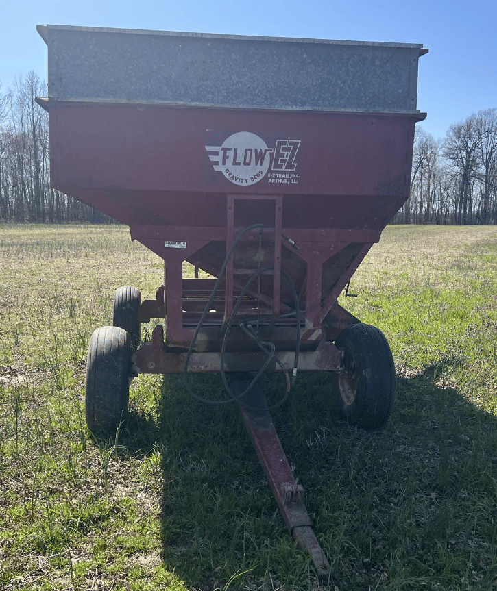EZ-Flow 300 Harvesting Gravity Wagons for Sale | Tractor Zoom