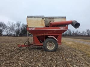 SOLD - EZ-Flow 475 Lot No. 6 Harvesting | Tractor Zoom