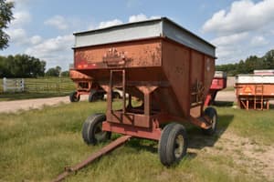 SOLD - EZ Flow Model 300 Gravity Box on a EZ Flow Running Gear ...