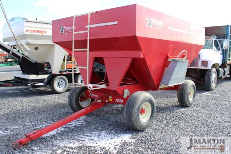 E-Z Trail 3400 Harvesting Gravity Wagons for Sale | Tractor Zoom