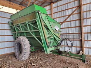 SOLD - Richardton 960 Lot No. 599465 Harvesting | Tractor Zoom
