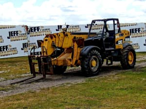 SOLD - 2005 Caterpillar TH580B Lot No. 263375 Construction with --- Hrs ...