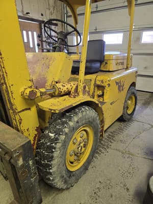 SOLD - Hyster H60C Lot No. 1809429 Construction with --- Hrs | Tractor Zoom