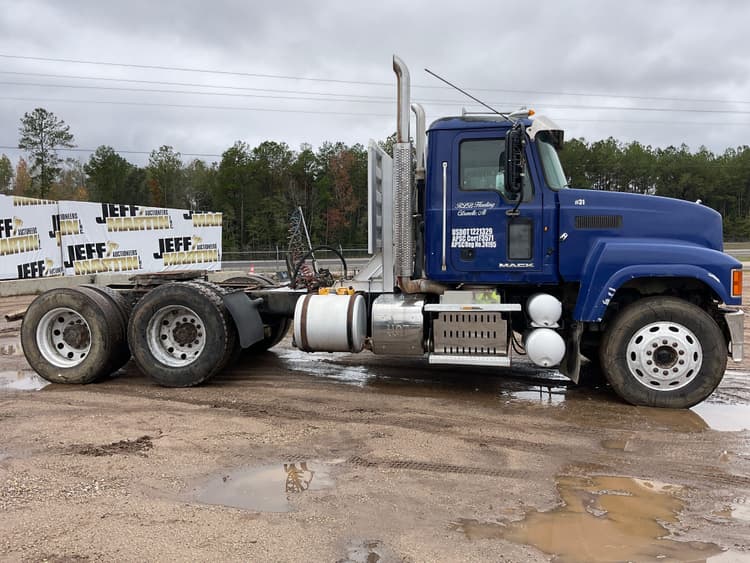 2011 Mack CHU613 Other Equipment Trucks for Sale | Tractor Zoom