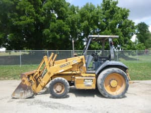 SOLD - Case 570LXT Lot No. 3981 Construction with --- Hrs | Tractor Zoom