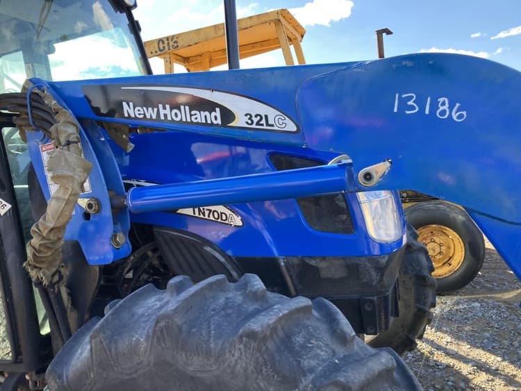 New Holland TN70DA Tractors 40 to 99 HP for Sale | Tractor Zoom