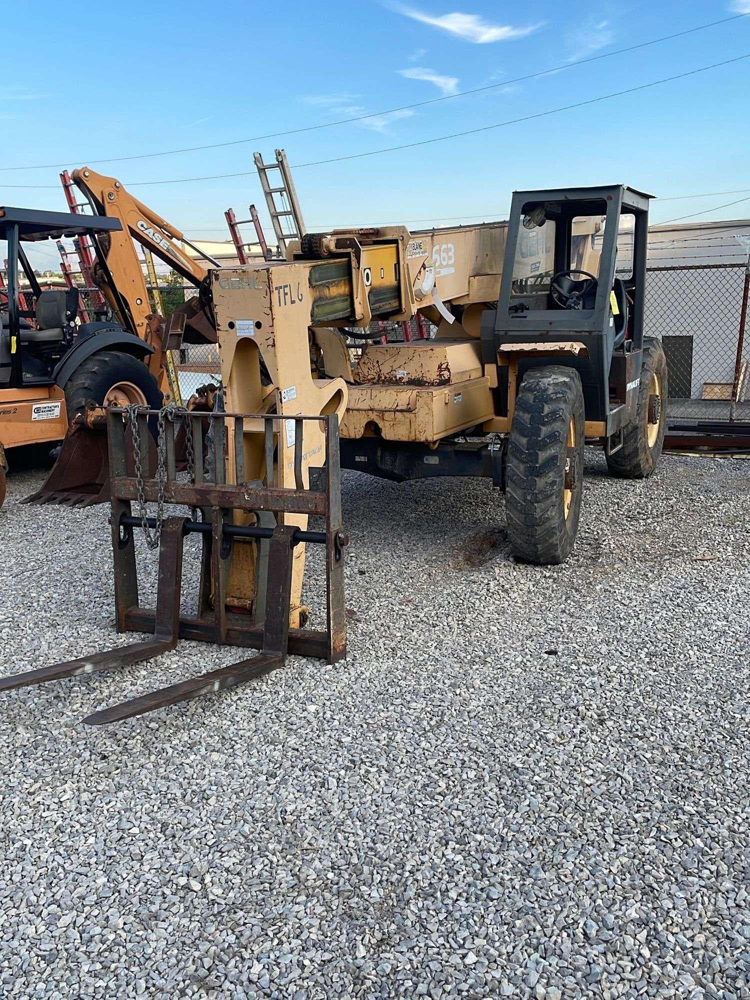 Tractor Zoom - Gehl 663