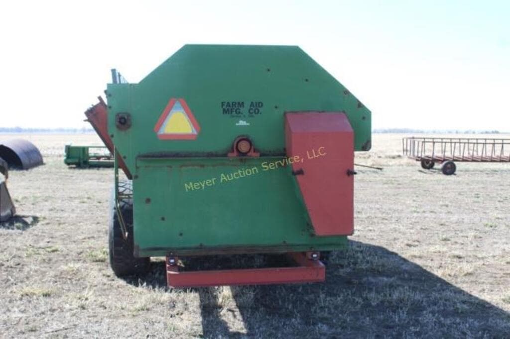 Farm Aid 430 Hay and Forage Grinders/Mixers for Sale | Tractor Zoom