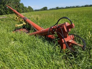 SOLD - Farm King 1070 Lot No. 14295 Harvesting with 70 Ft | Tractor Zoom