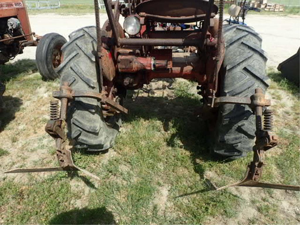 Farmall 100 Tractors Less than 40 HP for Sale | Tractor Zoom