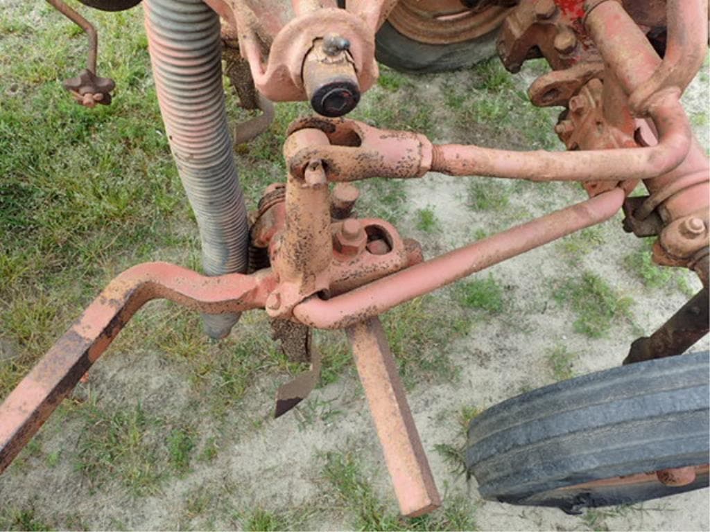 Farmall 140 Tractors Less than 40 HP for Sale | Tractor Zoom