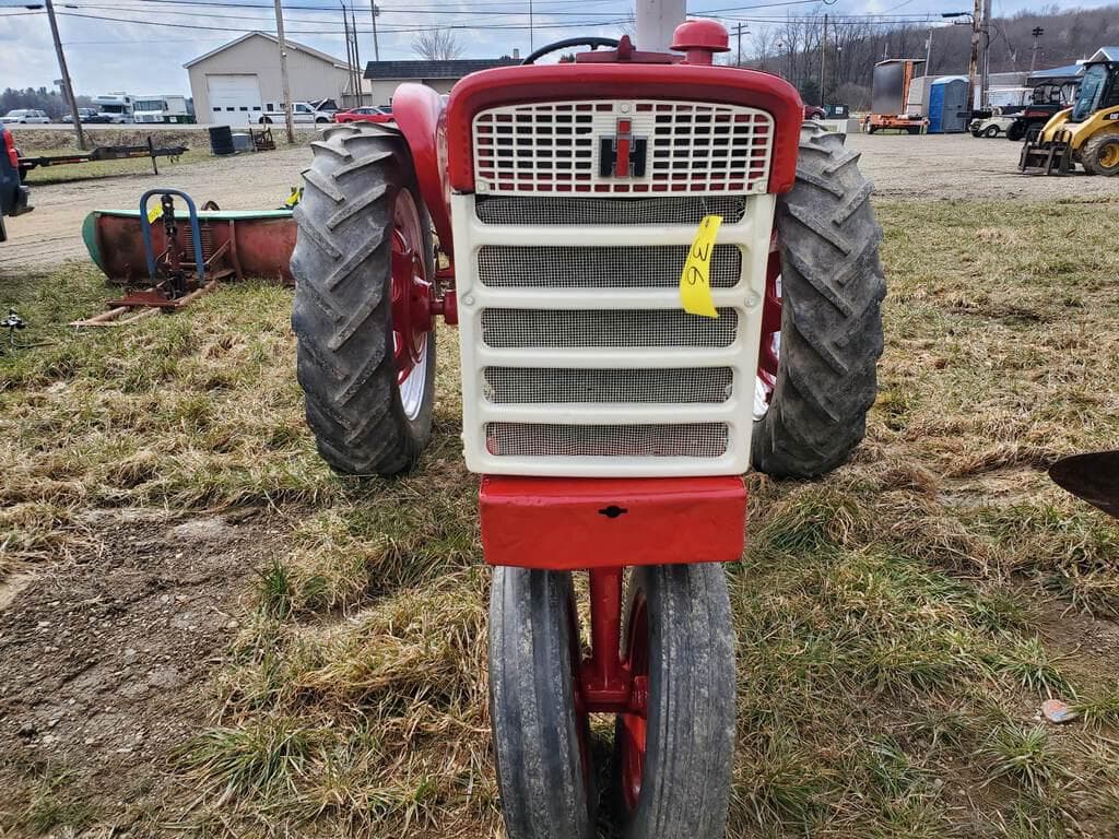 Farmall 340 Tractors 40 to 99 HP for Sale | Tractor Zoom