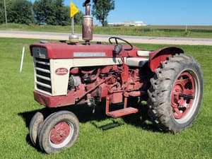 SOLD - Farmall 340 Lot No. 100 Tractors with 47 HP | Tractor Zoom