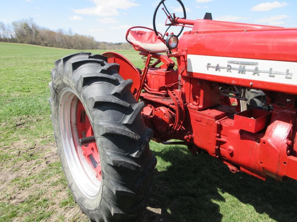Farmall 450 Tractors 40 to 99 HP for Sale | Tractor Zoom