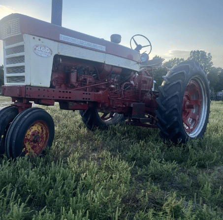 Farmall 460 Tractors 40 to 99 HP for Sale | Tractor Zoom