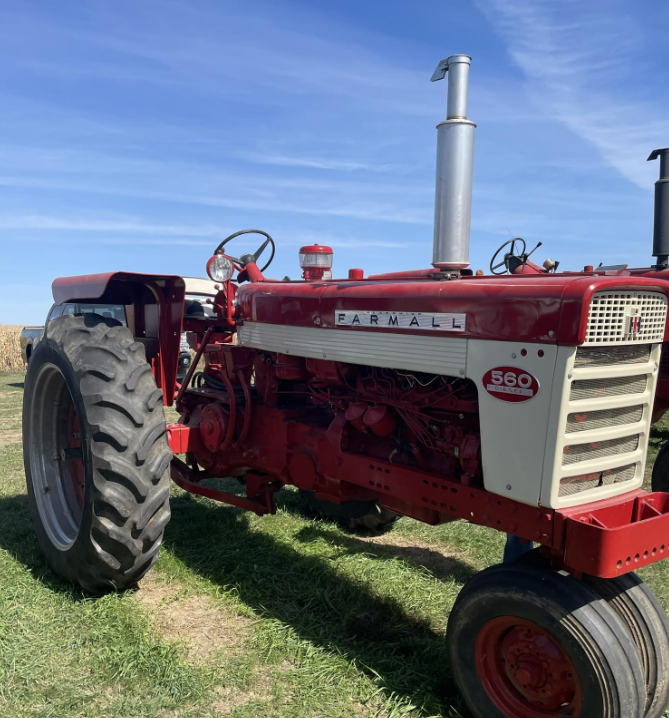 SOLD - Farmall 560 Tractors with 72 HP | Tractor Zoom